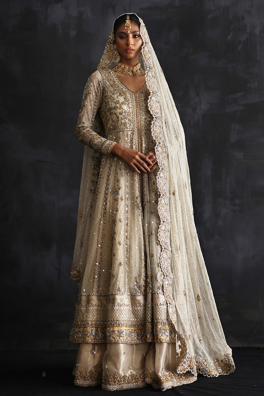 Victorian Ivory – Nida Azwer Atelier