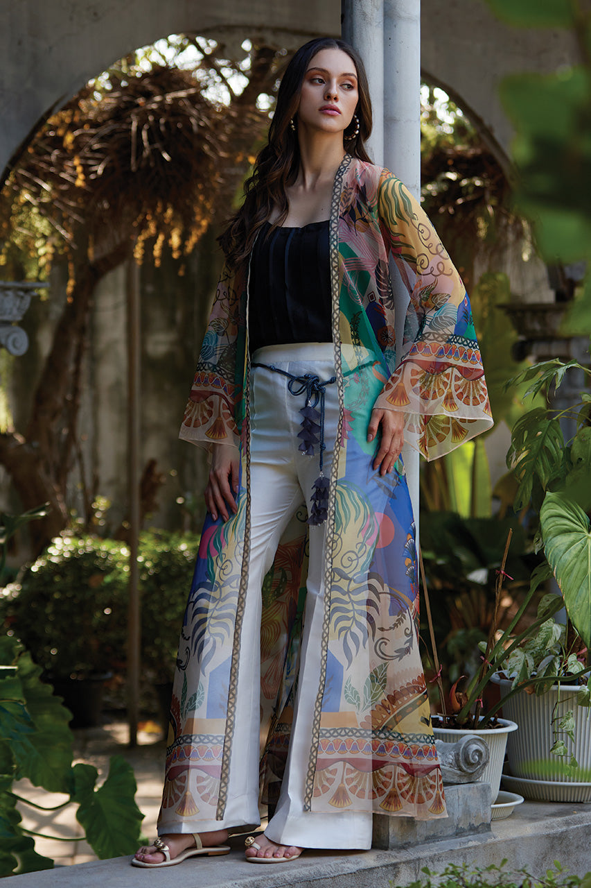 Luminous Chic – Nida Azwer Atelier