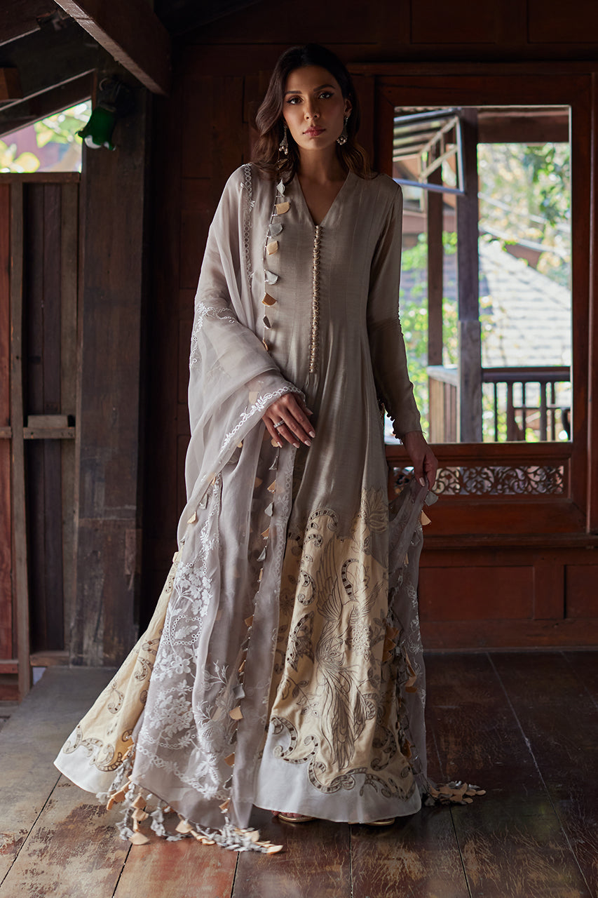 Dorothy - RTD – Nida Azwer Atelier