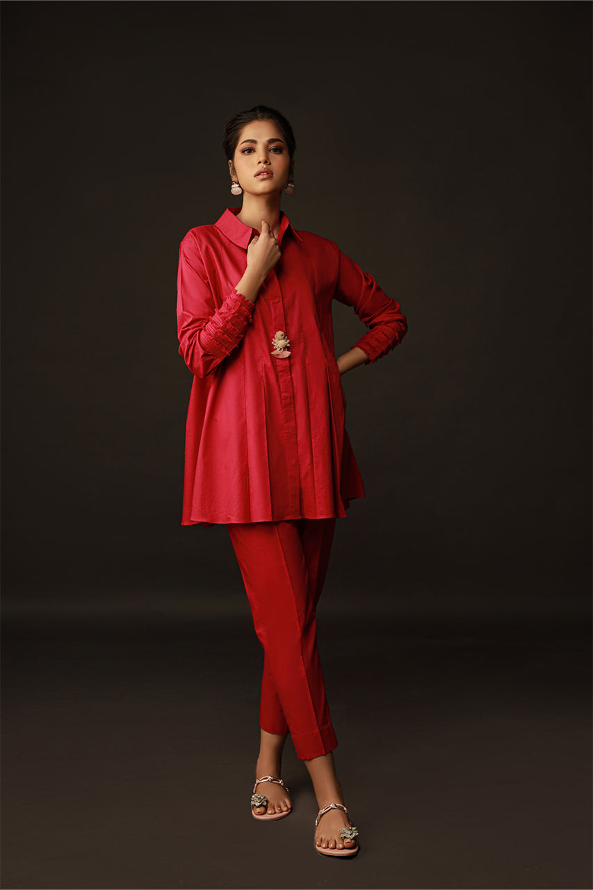 Rose Mirage – Nida Azwer Atelier