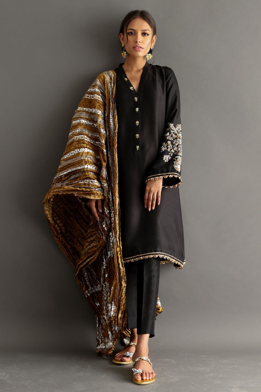 Blassom – Nida Azwer Atelier