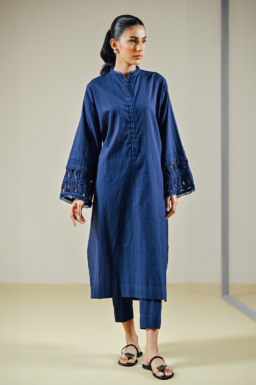 Navy Grace – Nida Azwer Atelier